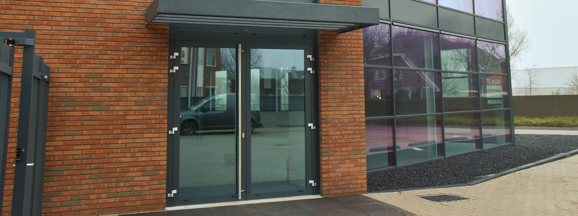 Aluminium geïsoleerde deuren - Dikkenberg Deuren bv
